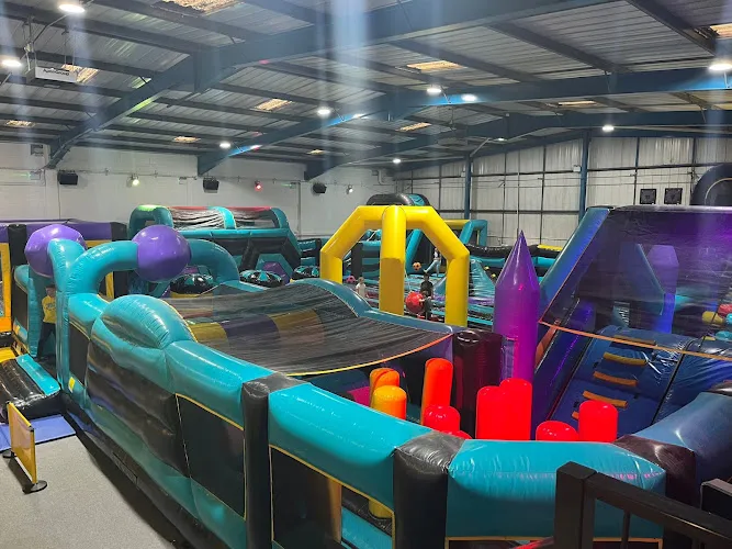 Jumpin Fun Inflatable Park Rochester | Soft Play in Rochester